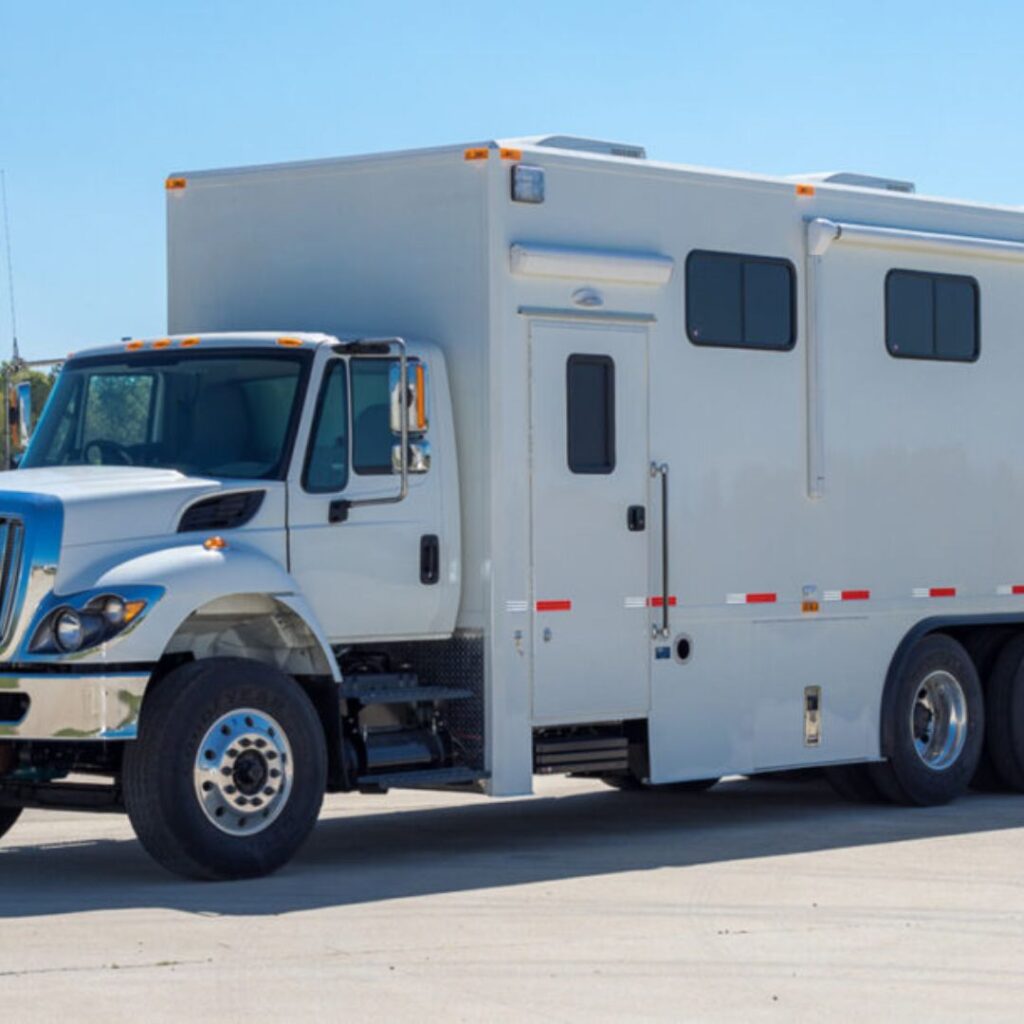 How to Choose the Right Vehicle for Your Command Unit - Mobile ...